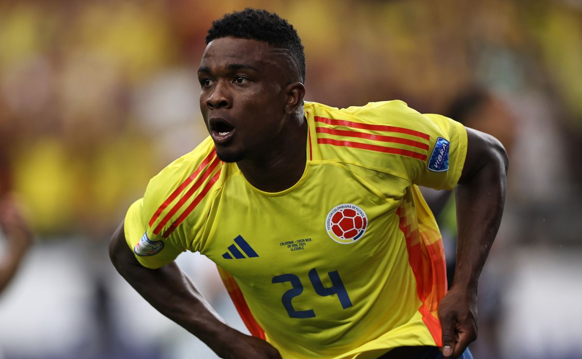 Colombian star claims refs missed a penalty in 2024 Copa America final ...