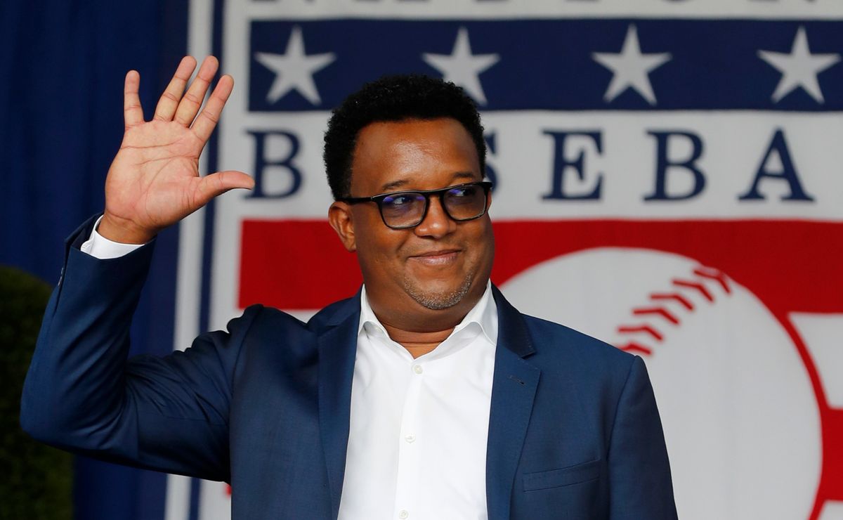MLB News: Pedro Martínez delivers key message on how to pitch to Aaron ...