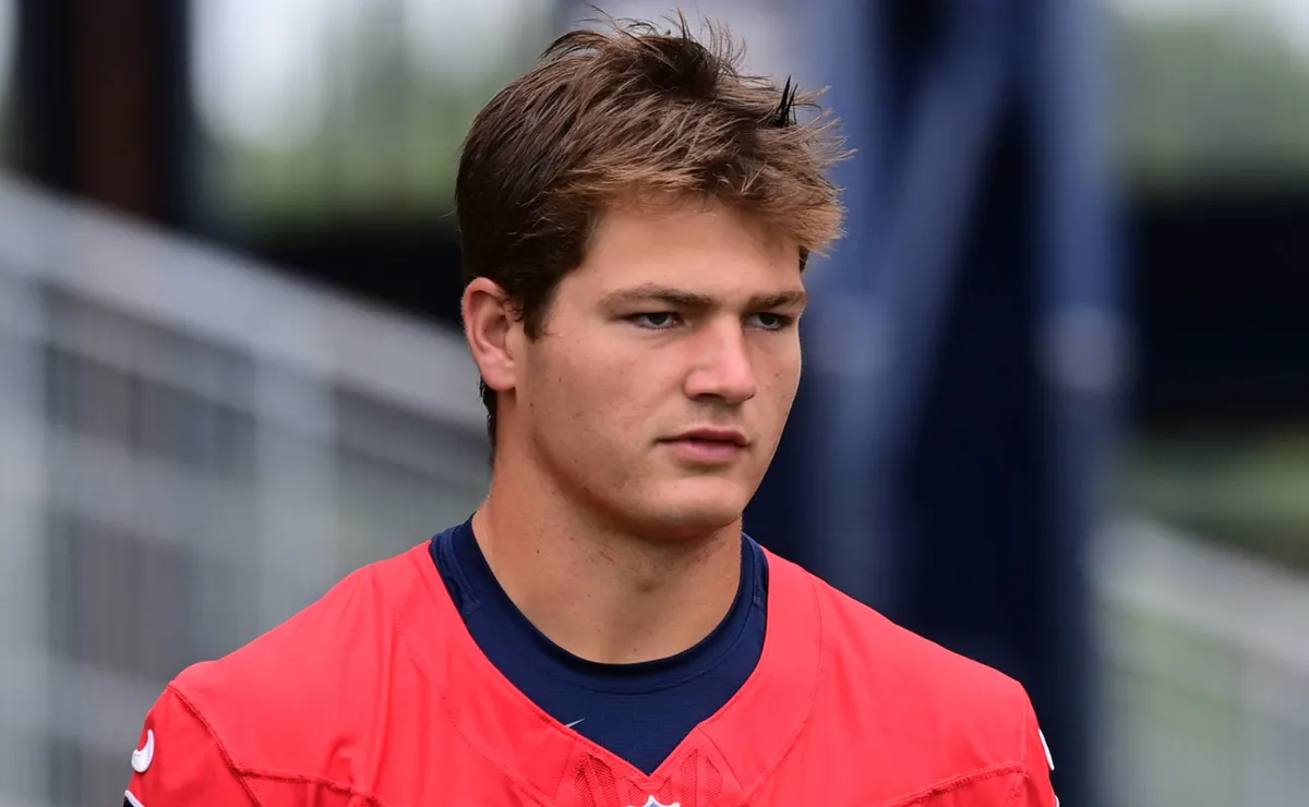 Drake Maye's teammate sends warning ahead of Broncos game after ...