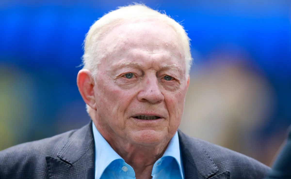 Jerry Jones urged not to give Shilo Sanders a chance on Cowboys after ...