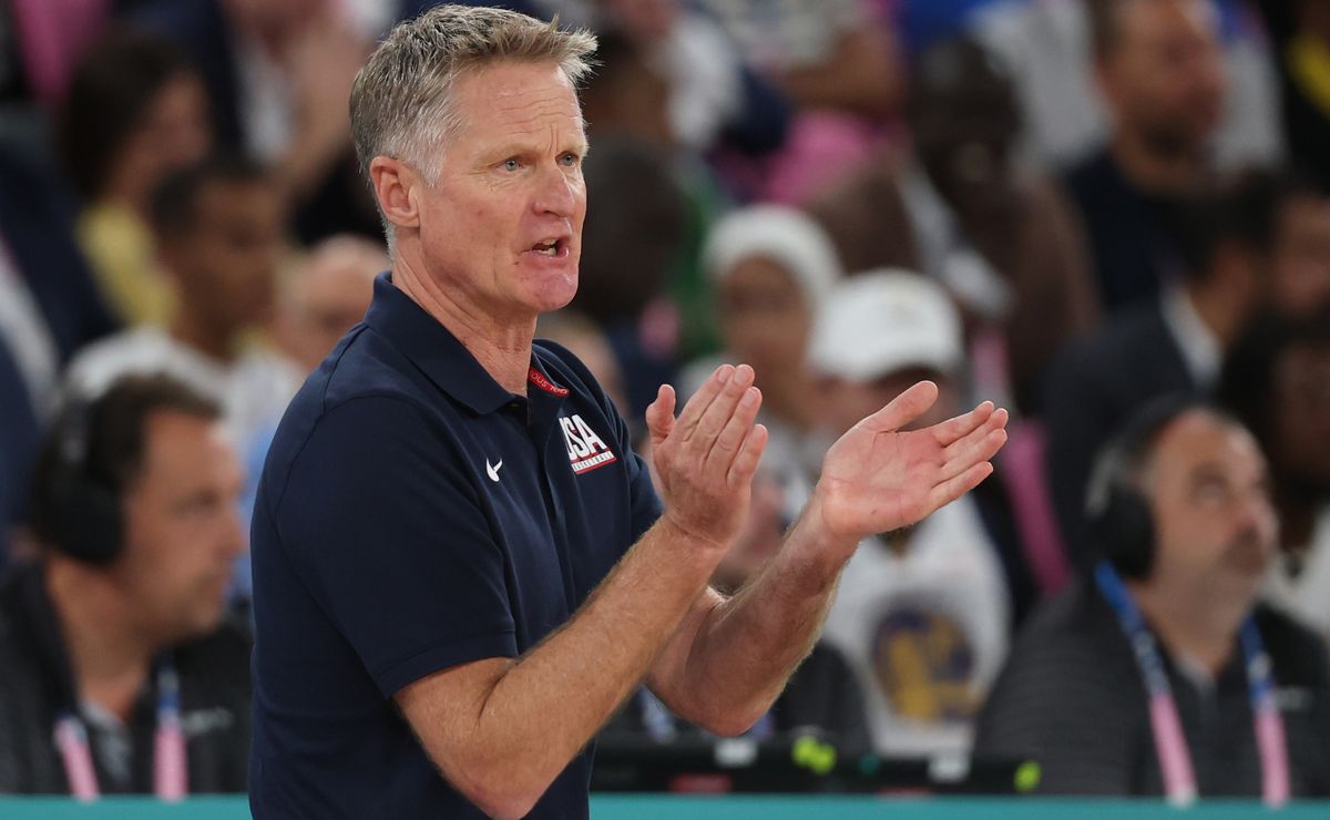 Steve Kerr reveals Stephen Curry's key decision involving LeBron James ...