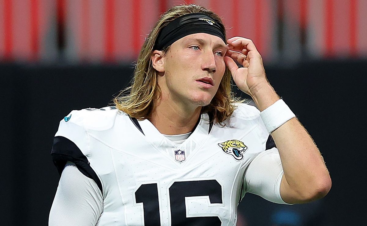 Jaguars make firm decision on Trevor Lawrence amid trade speculation ...