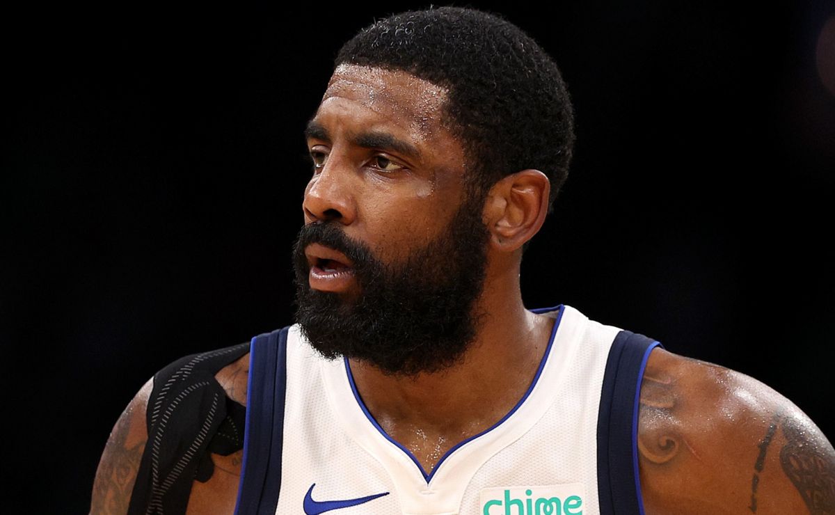 Dallas Mavericks star Kyrie Irving shares his emotional take on Lakers ...