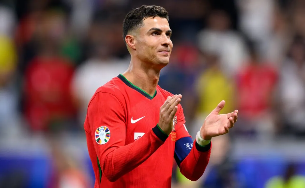 Carlos Ruiz breaks silence after Cristiano Ronaldo ties all-time World ...