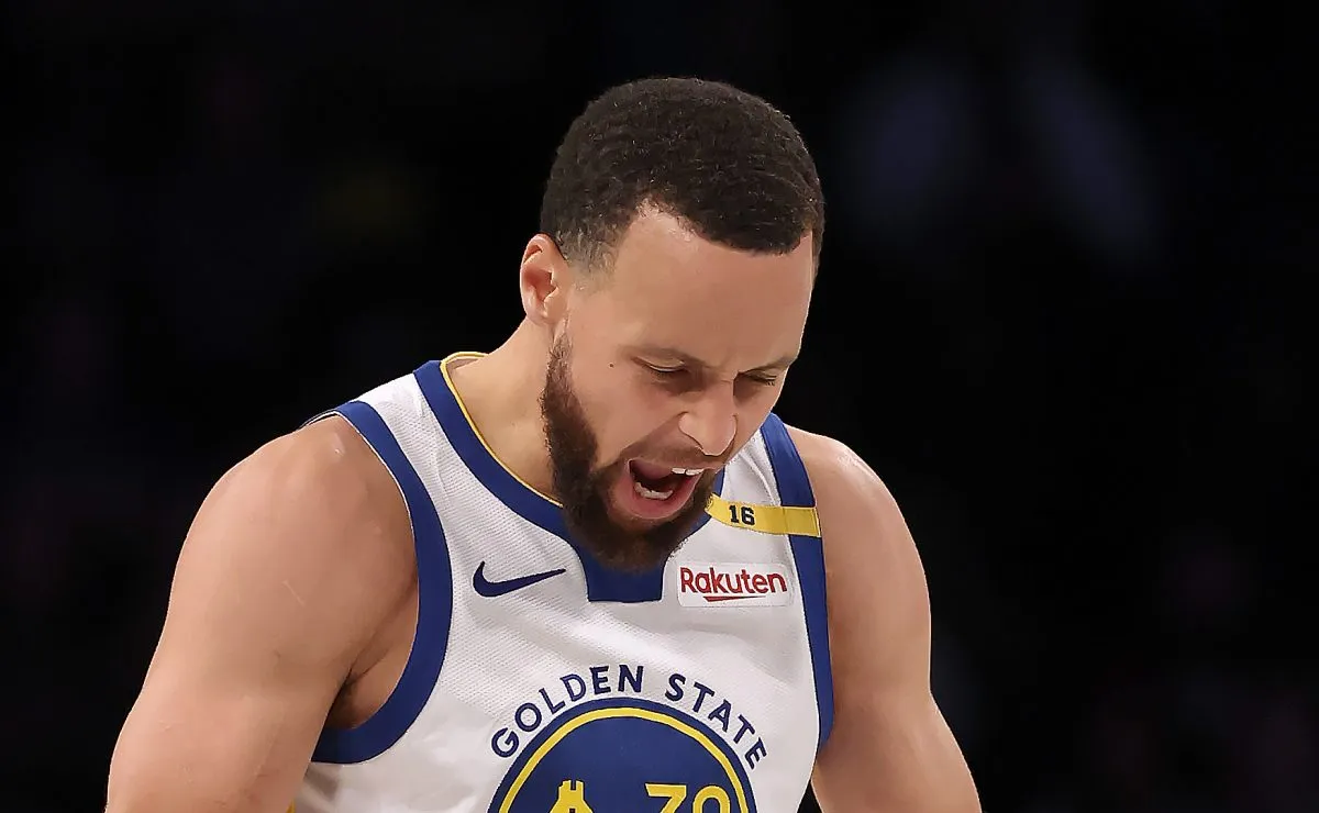 Warriors’ Stephen Curry teammate reveals how difficult it is to play ...