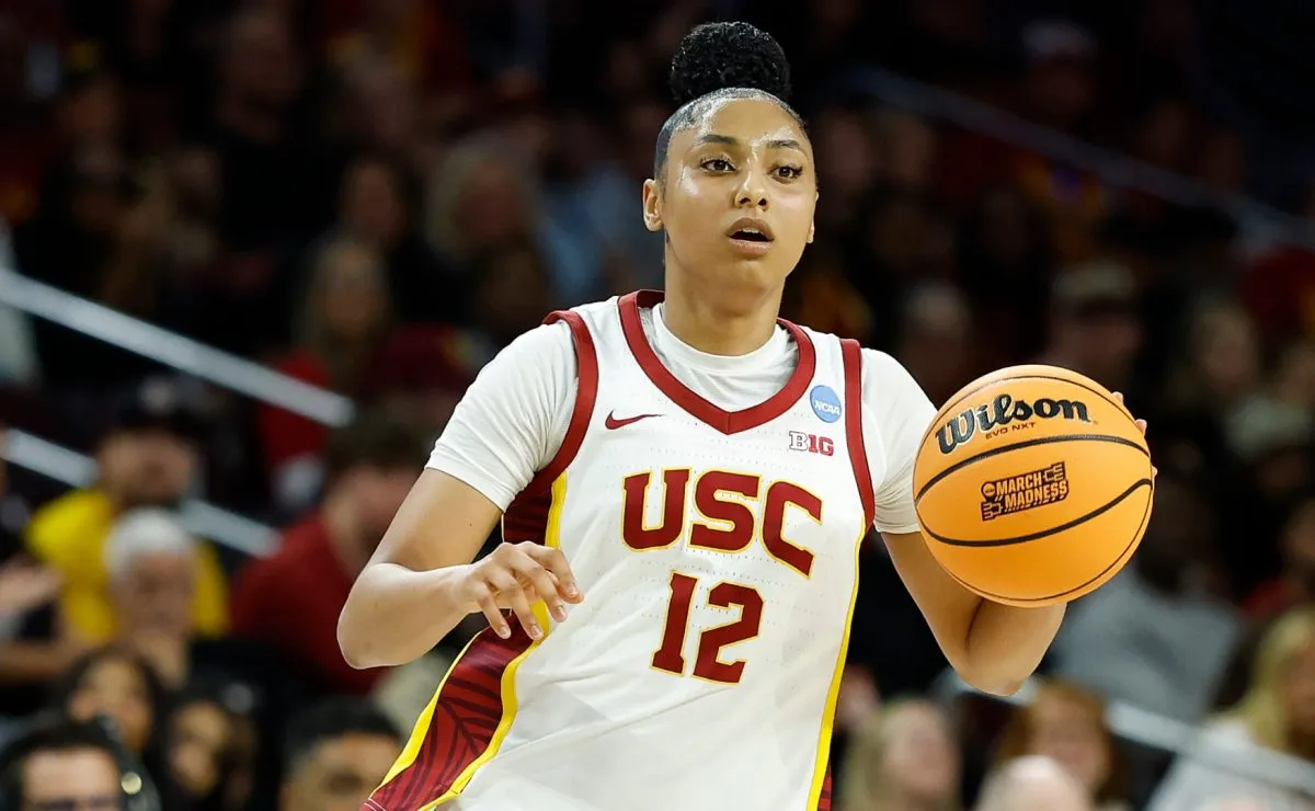 USC coach pens heartfelt message for JuJu Watkins on special day ...