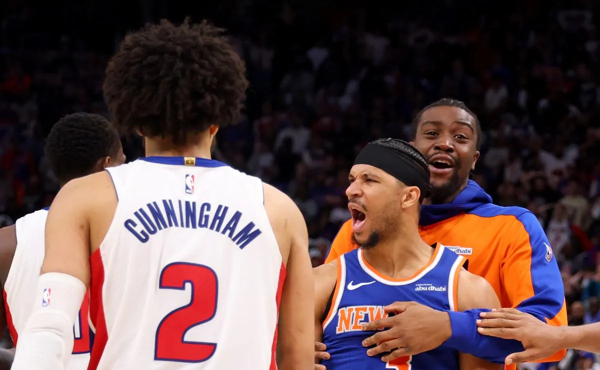 Fans react to controversial finish in Knicks' game 4 win over Pistons ...