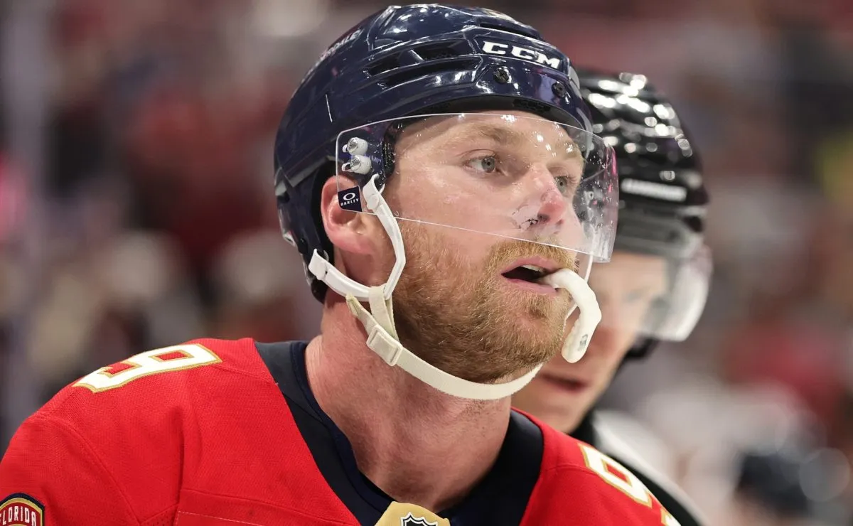 NHL News: Former Florida teammate delivers stern reminder to Sam ...