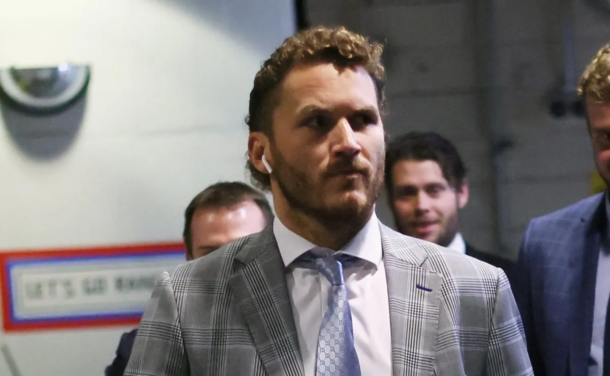 Panthers star Matthew Tkachuk voices bold 2-word promise to Anthony ...