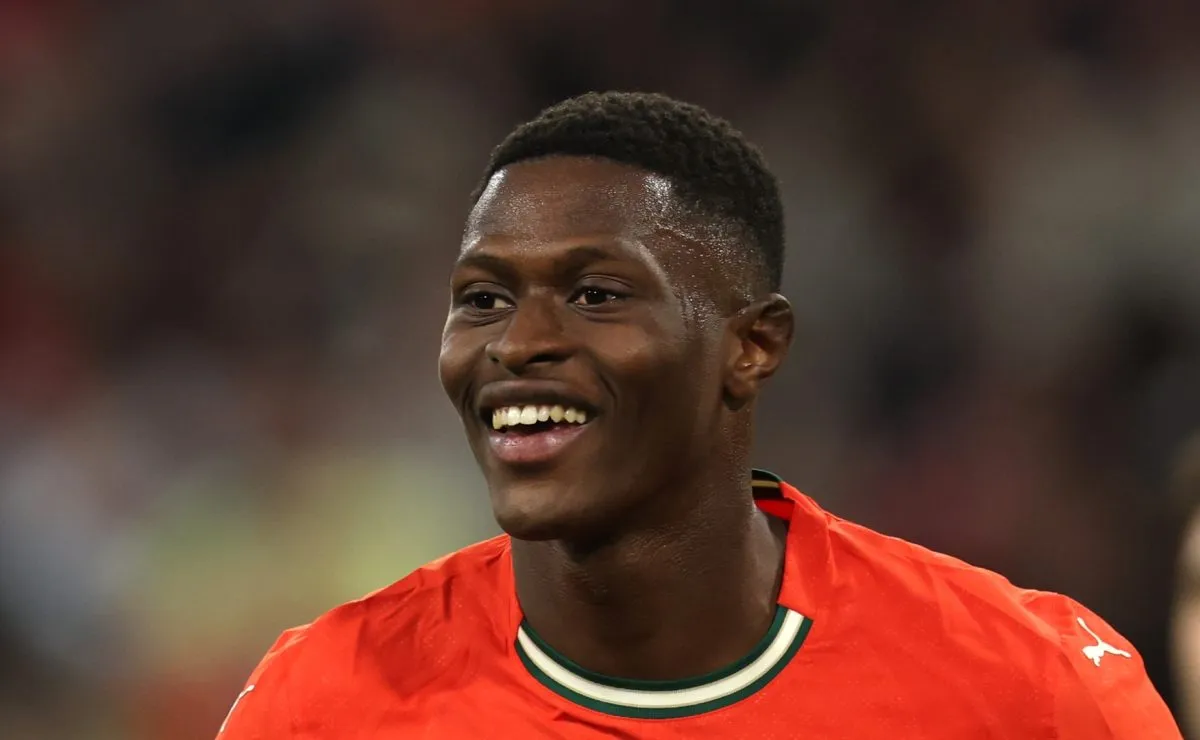 UEFA rewards Nuno Mendes after controlling Lamine Yamal to help ...