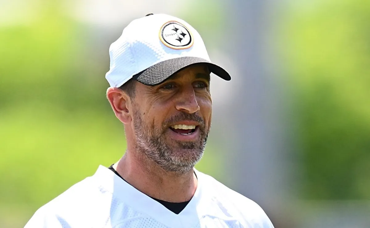 NFL News: Aaron Rodgers announces retirement decision was postponed ...