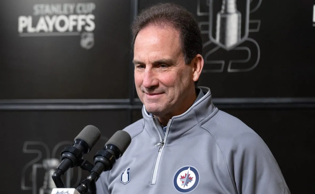 NHL News: Jets confirm extension of key defenseman for head coach Scott ...