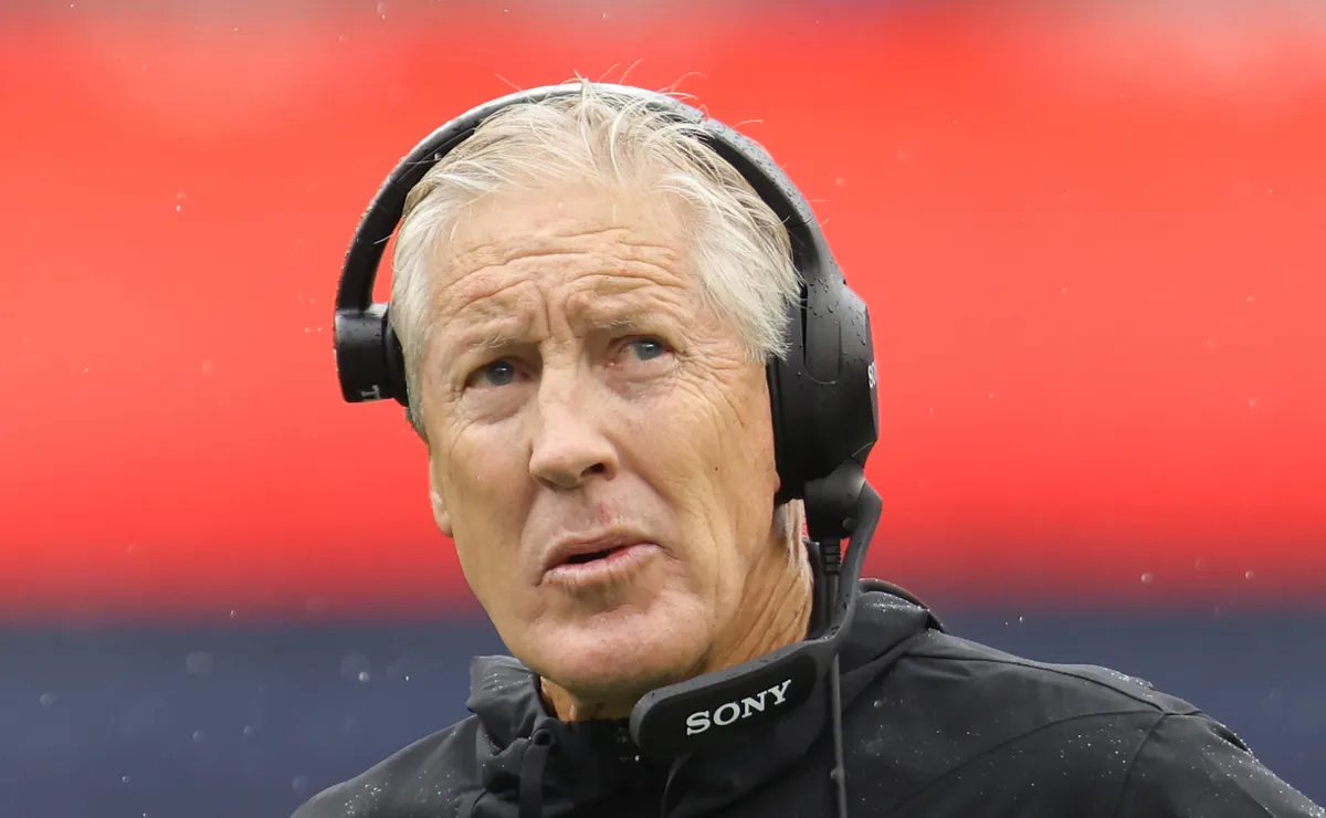 Pete Carroll gives Geno Smith, Raiders a positive update on Brock ...