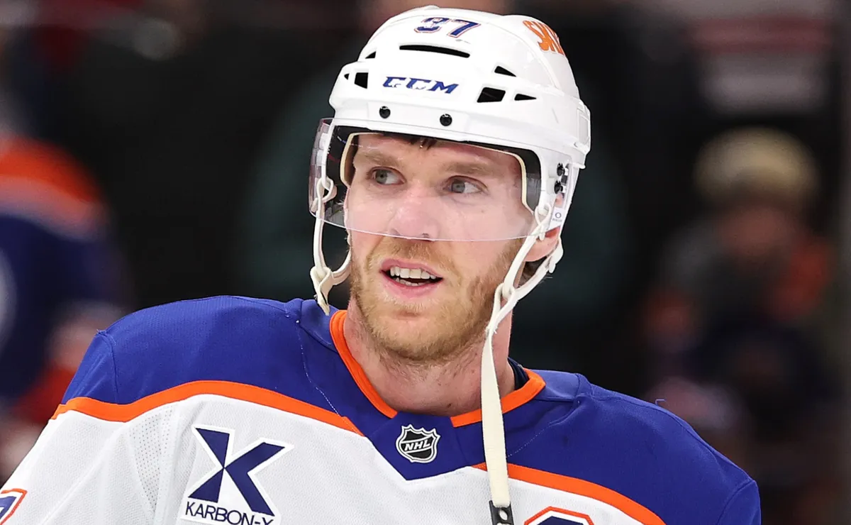 NHL News: Connor McDavid reportedly staying loyal to Oilers teammates ...