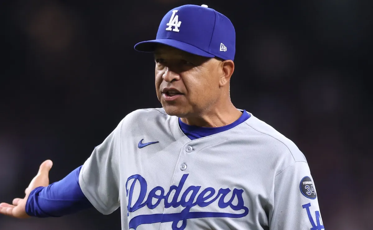 Dodgers HC Dave Roberts delivers strong message to Tanner Scott after ...