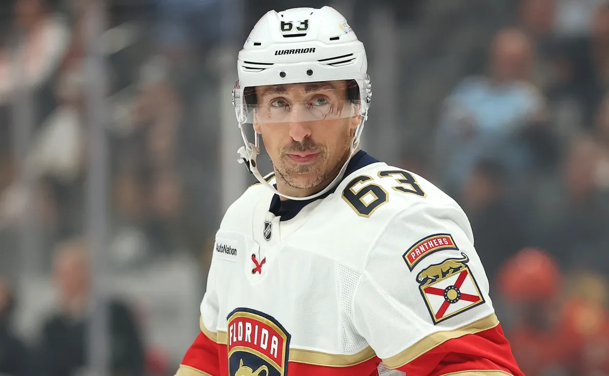Brad Marchand's five-game goal streak draws reaction from Paul Maurice ...