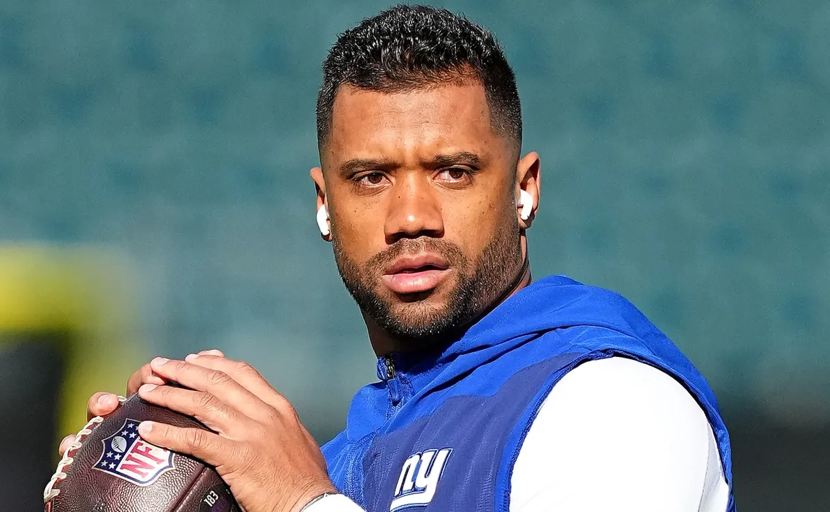 Giants make strong decision about Russell Wilson after firing Brian ...