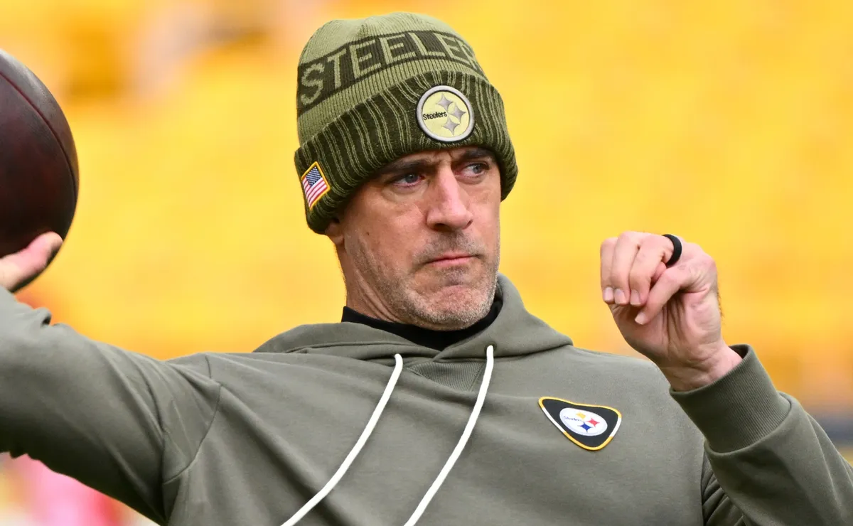 Aaron Rodgers injury update: Mike Tomlin reveals Steelers QB status ...