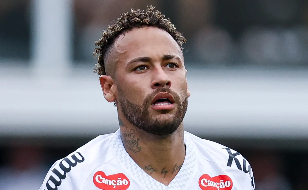 Neymar breaks silence on his future after avoiding relegation with ...