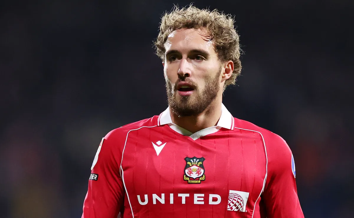 What happens if Wrexham win, tie or lose vs Nottingham Forest today in ...