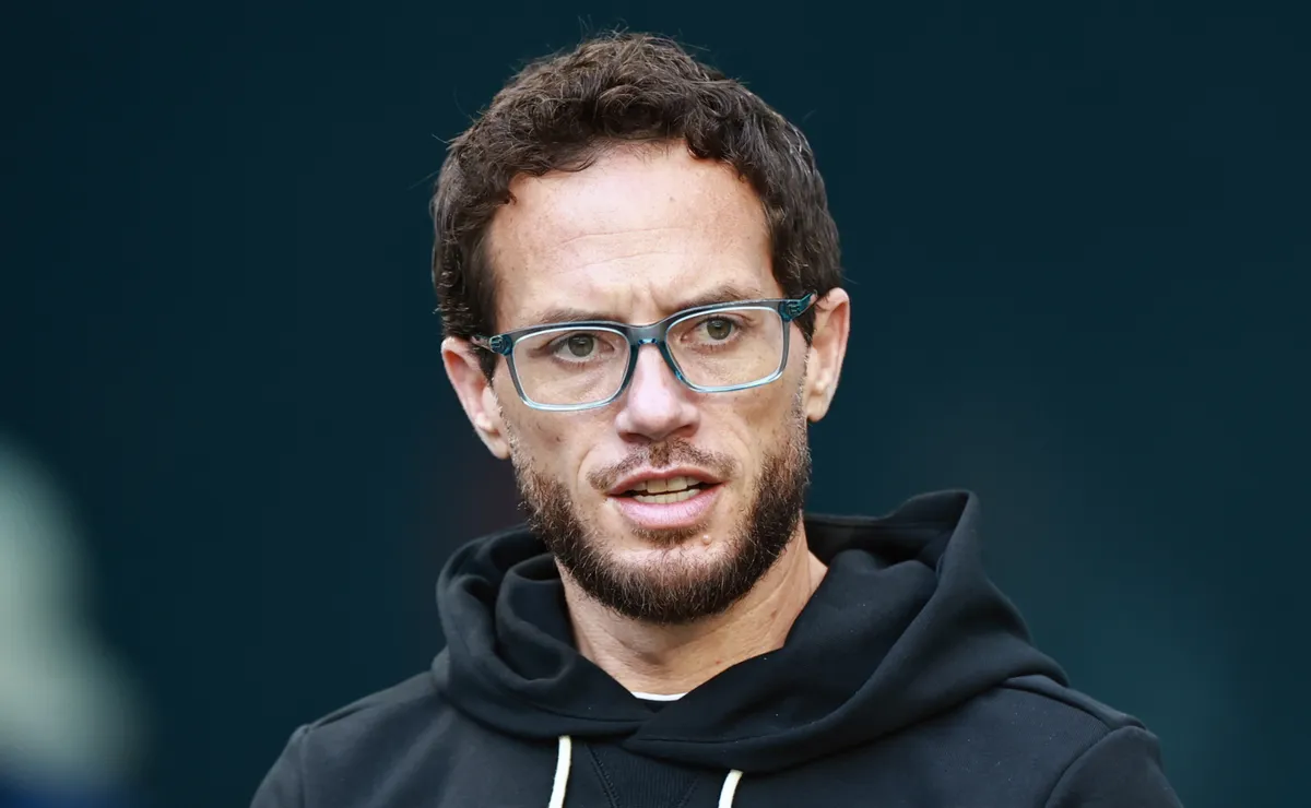 Dolphins target coach with iconic Super Bowl family ties to replace ...