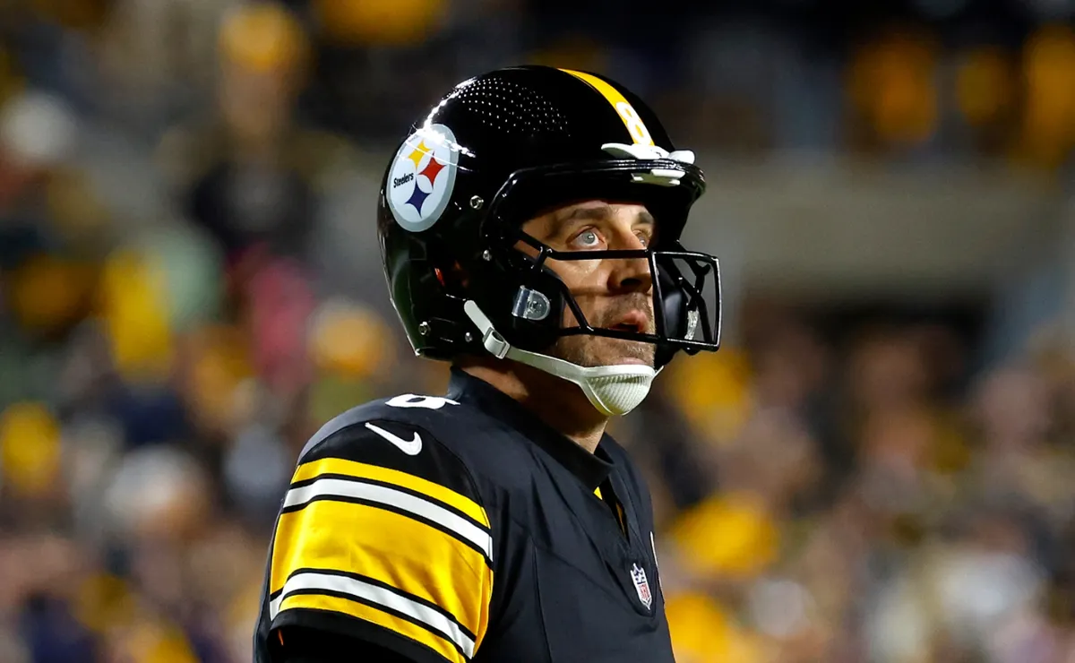 2026 NFL playoff bracket updated after Steelers-Texans in Wild Card ...