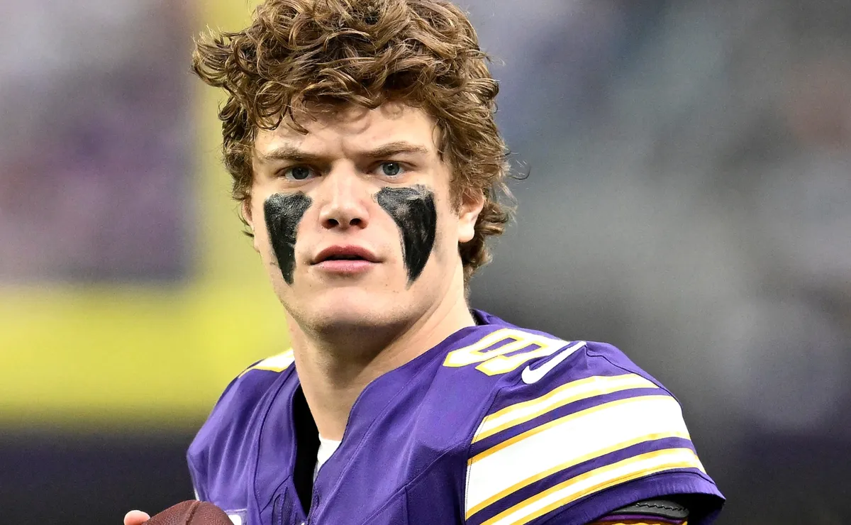 Vikings could take bold action on former Pro Bowlers amid JJ McCarthy's ...