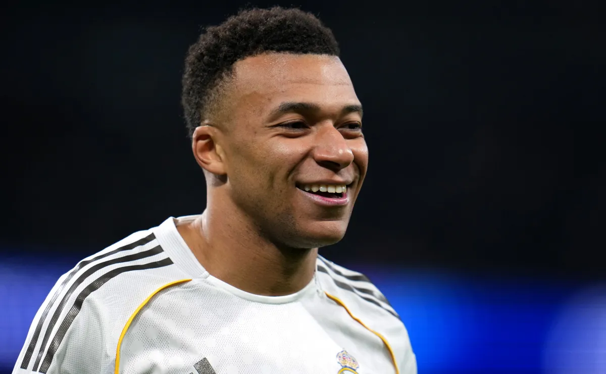 Kylian Mbappe surpasses Lionel Messi to tie Cristiano Ronaldo in ...