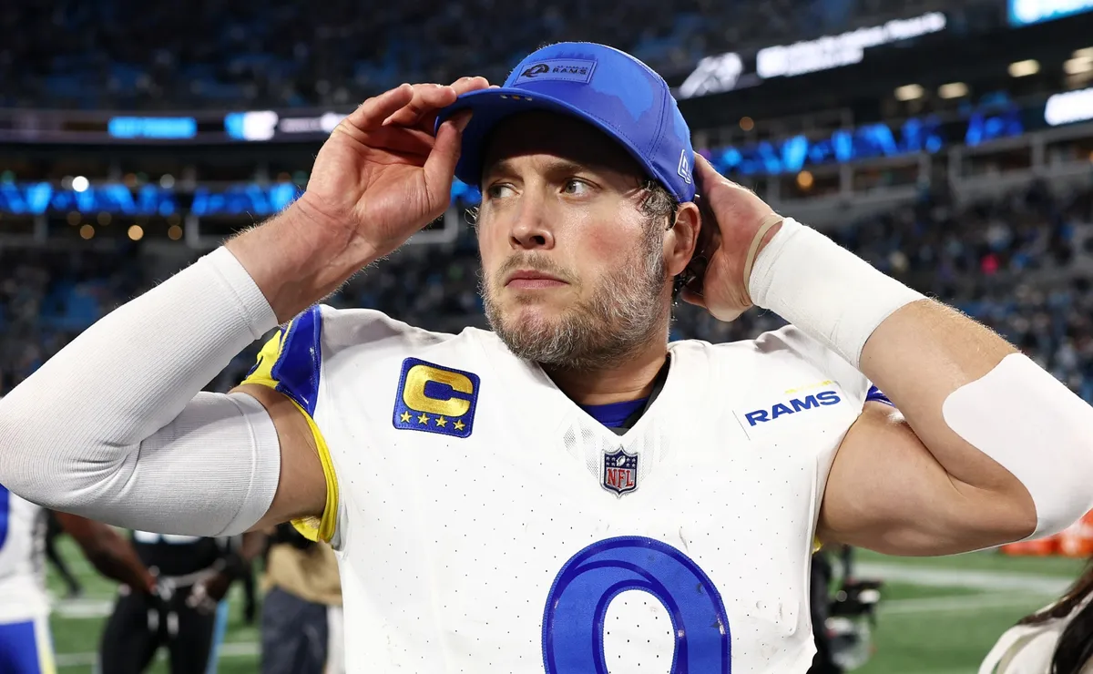 Is Matthew Stafford retiring? Rams QB contract length and salary ...