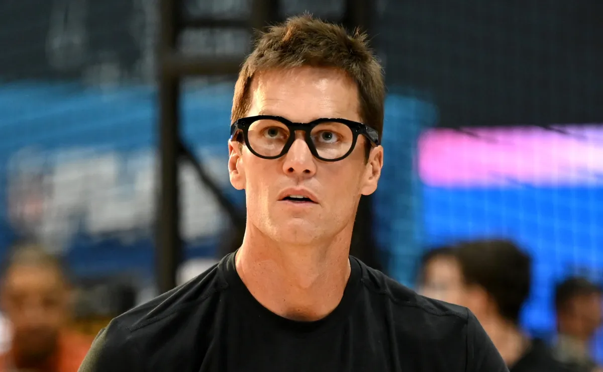 Tom Brady, Raiders miss out on five-time Super Bowl–winning coach ...