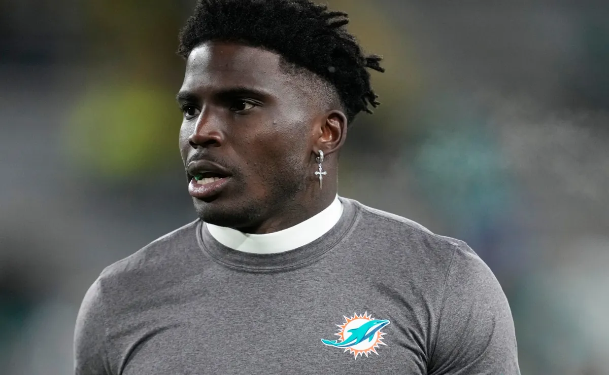 Tyreek Hill released: Dolphins updated depth chart, salary cap space ...