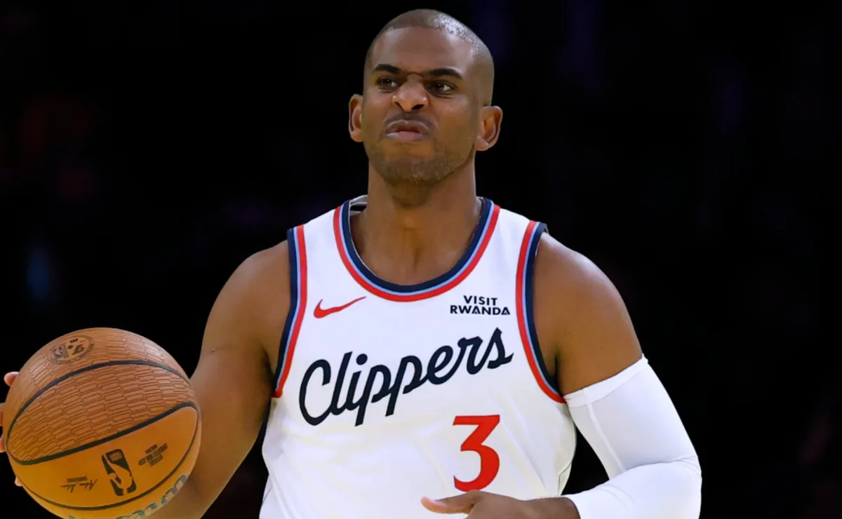 Chris Paul reportedly receives tough news from Raptors after getting ...