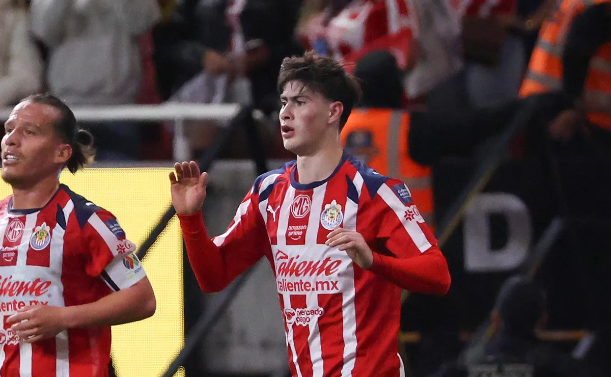 Chivas defeat Club America 1-0 in Liga MX Clausura Matchday 6 behind ...