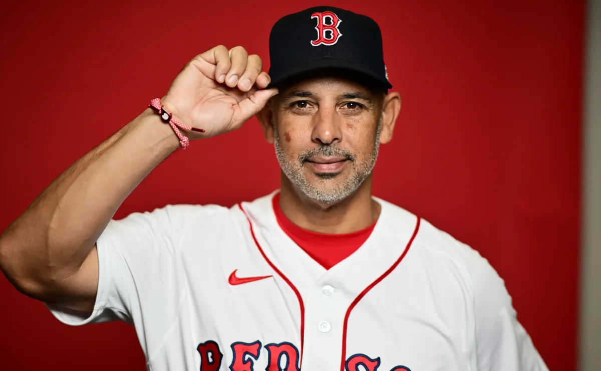 Manager Alex Cora locks in Red Sox’s top of the order for 2026 season ...