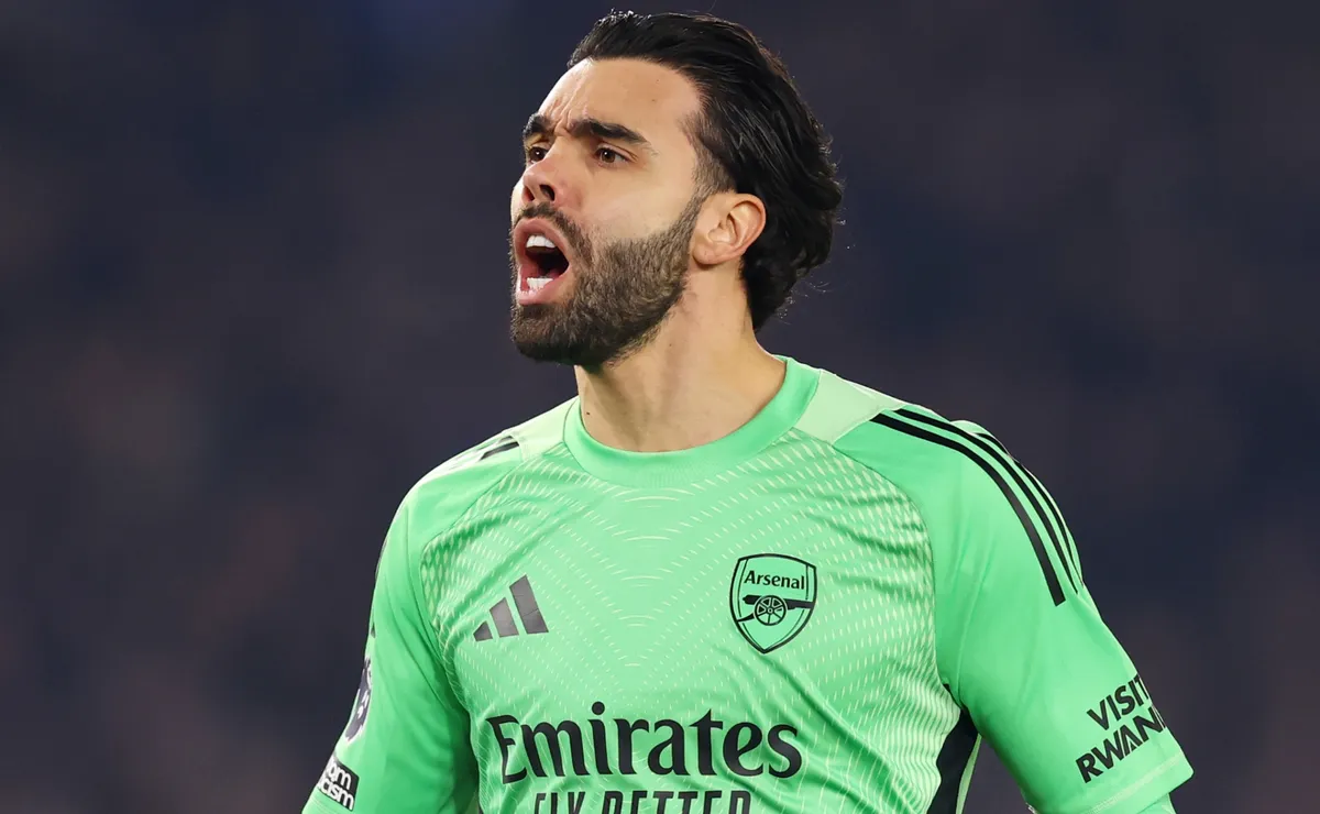Arsenal stay atop Premier League table with 1-0 away win over Brighton ...