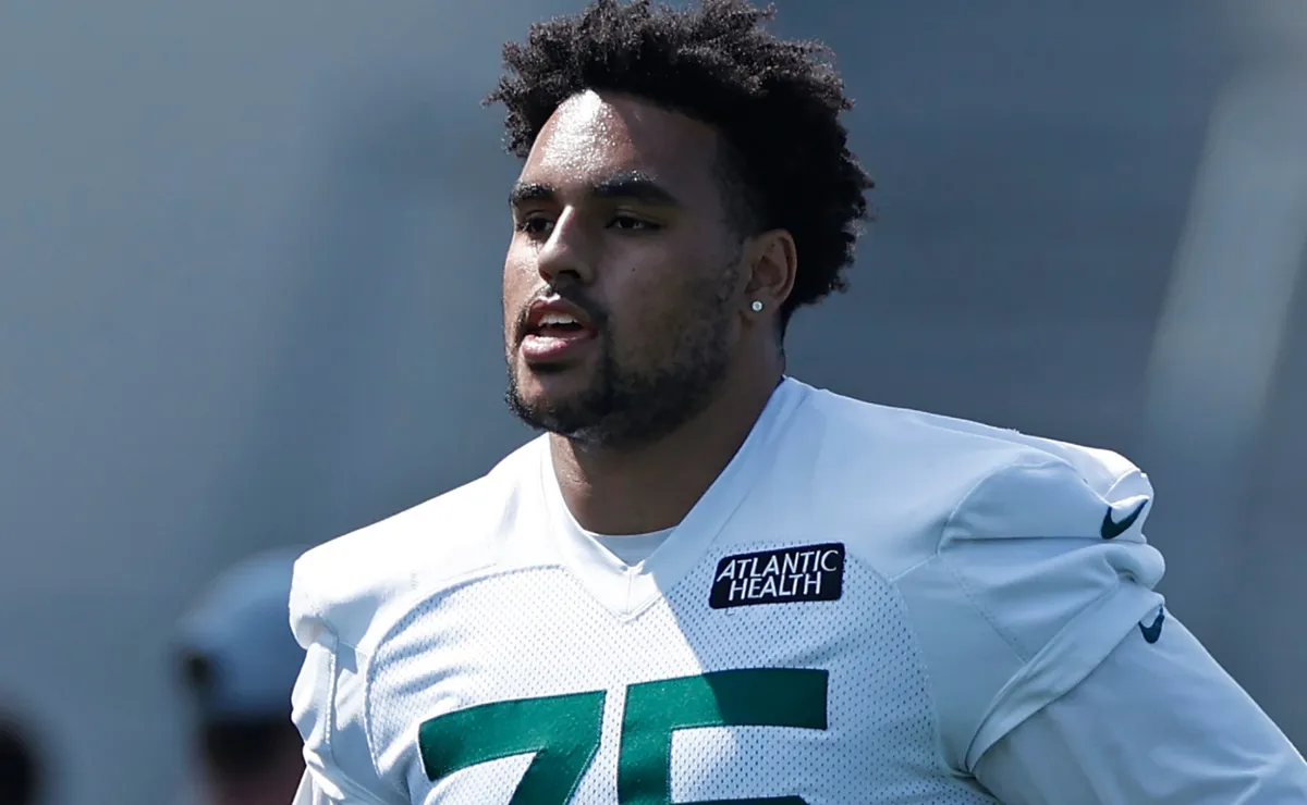 NY Giants and Browns lose bidding war with Patriots for Jets G Alijah ...