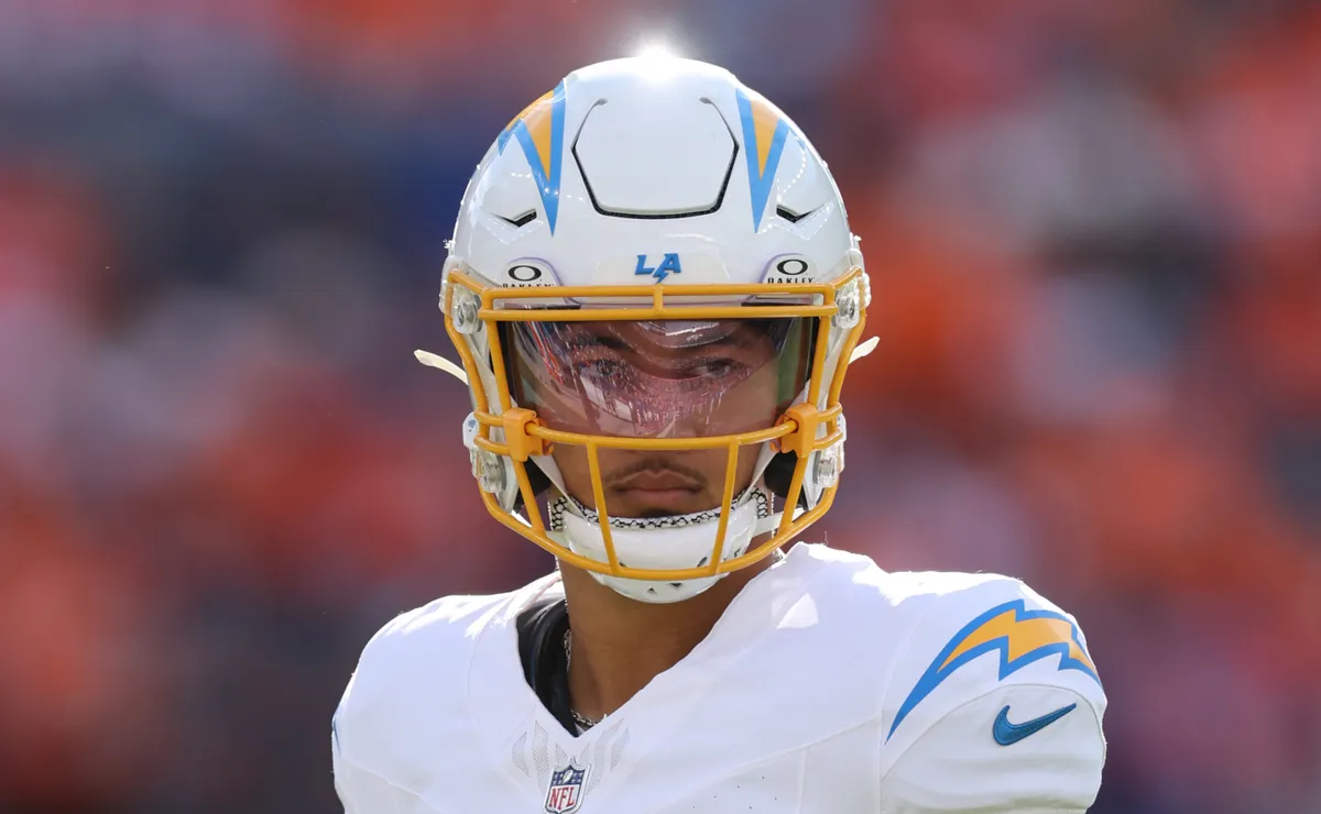 Trey Lance signs one-year deal with Chargers: How much has the QB made ...