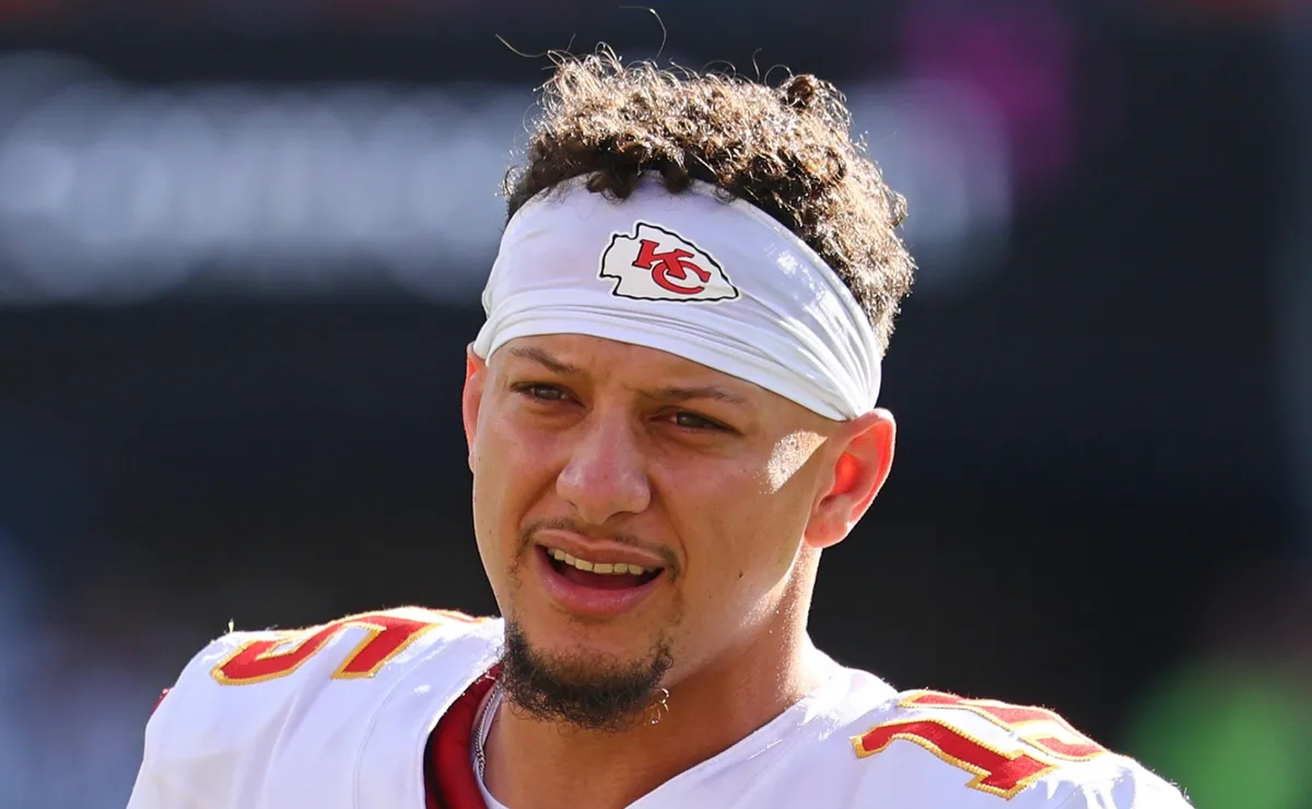Chiefs trade for Justin Fields: Will Patrick Mahomes play in Week 1 of ...