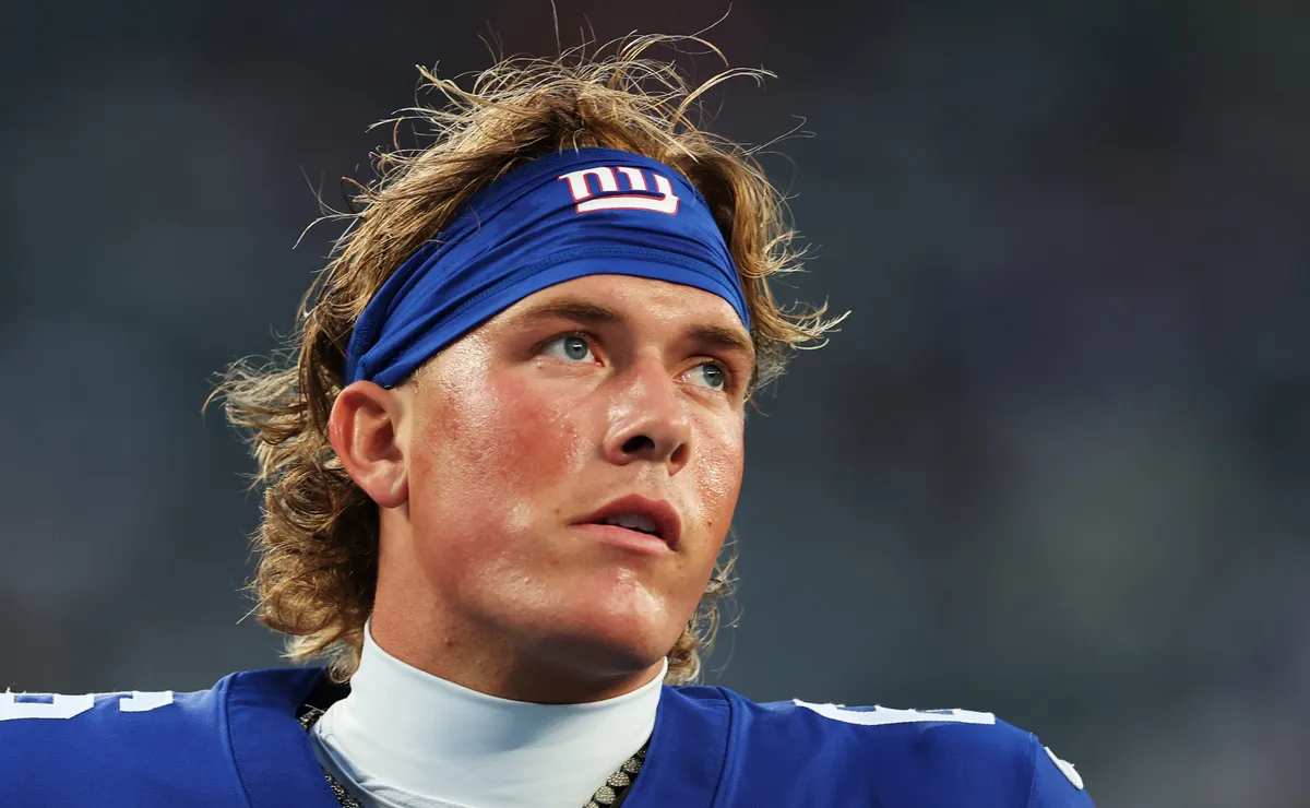 NY Giants may be done with big moves for QB Jaxson Dart in 2026 NFL ...