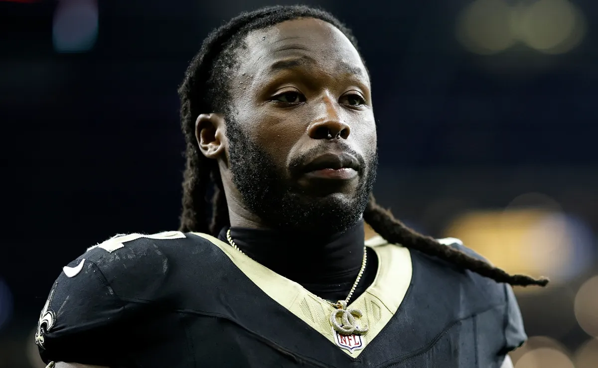 Alvin Kamara’s future is still uncertain, but Kellen Moore is counting ...