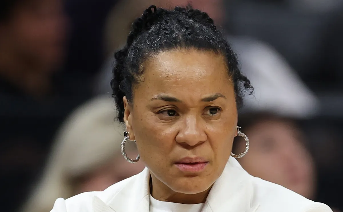 Dawn Staley has no time for Geno Auriemma apology after South Carolina ...