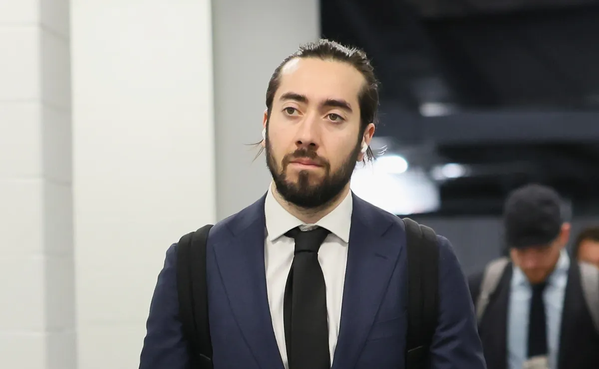 Mika Zibanejad commits to NY Rangers despite terrible season under Mike ...