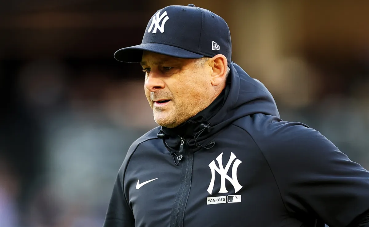 NY Yankees’ Aaron Boone details conversation with Mets' Carlos Mendoza ...