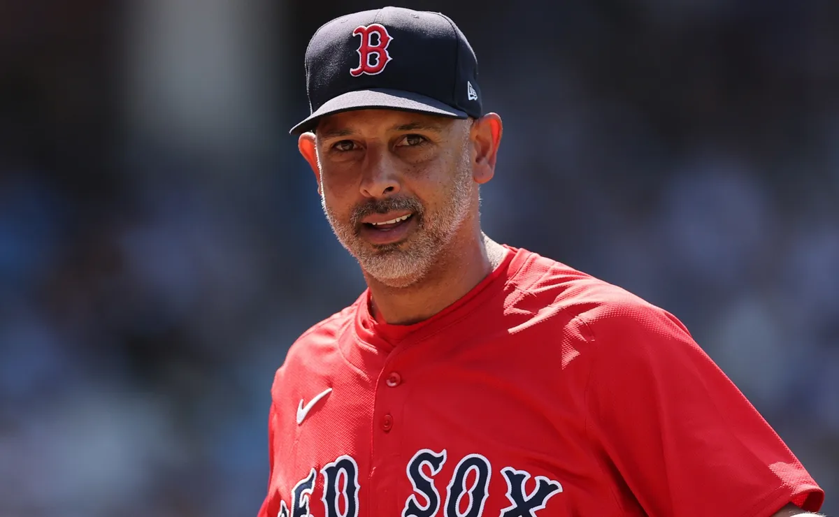 Alex Cora sends emotional farewell after Red Sox exit: ‘Boston, we will ...
