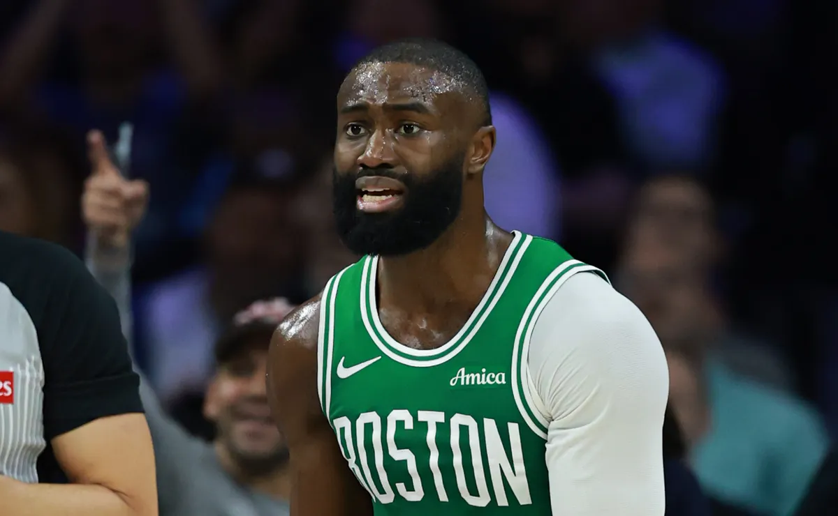 NBA announces $50,000 fine on Jaylen Brown for criticizing referees ...