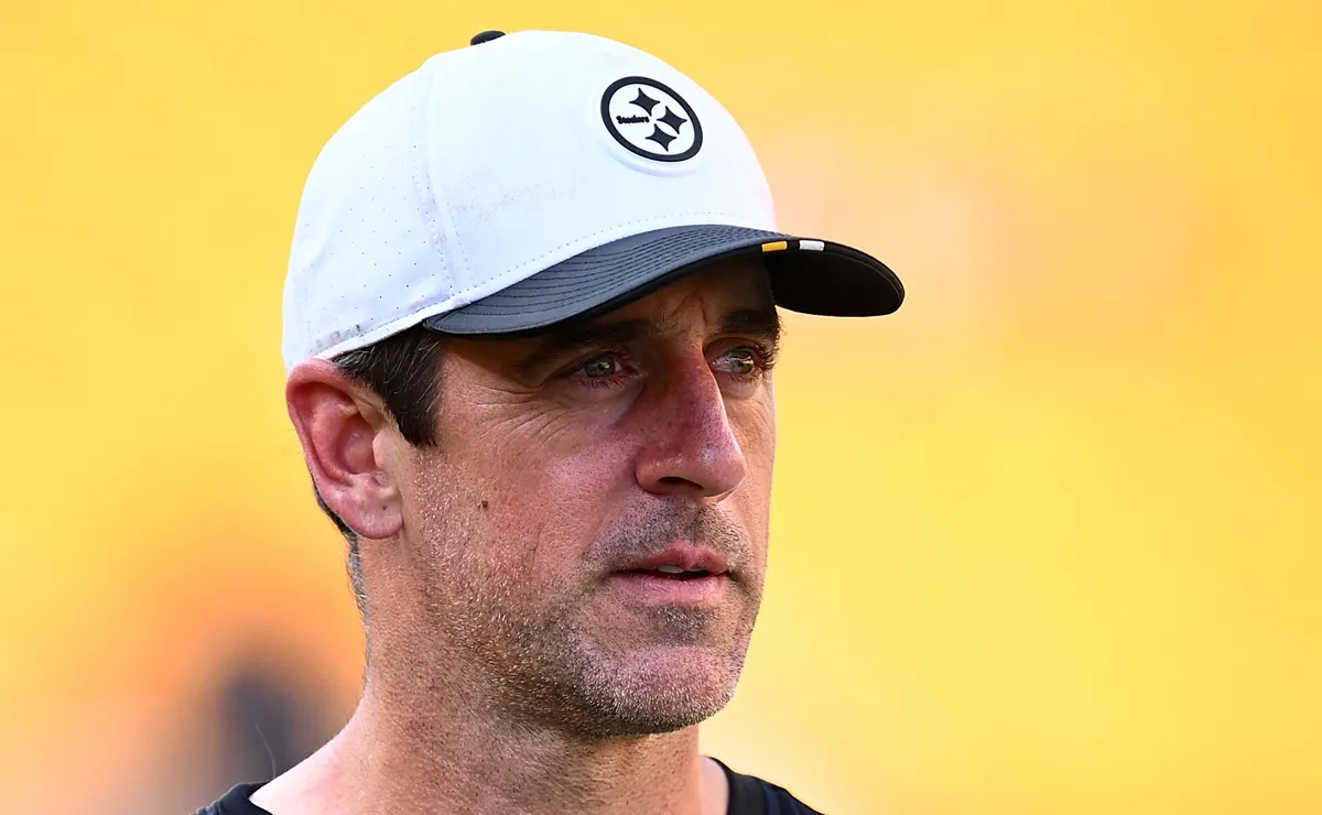 Steelers make roster move amid Aaron Rodgers' rumors by waiving Cory ...