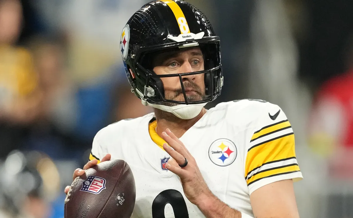 Will Howard believes Aaron Rodgers' return to Steelers will benefit him ...
