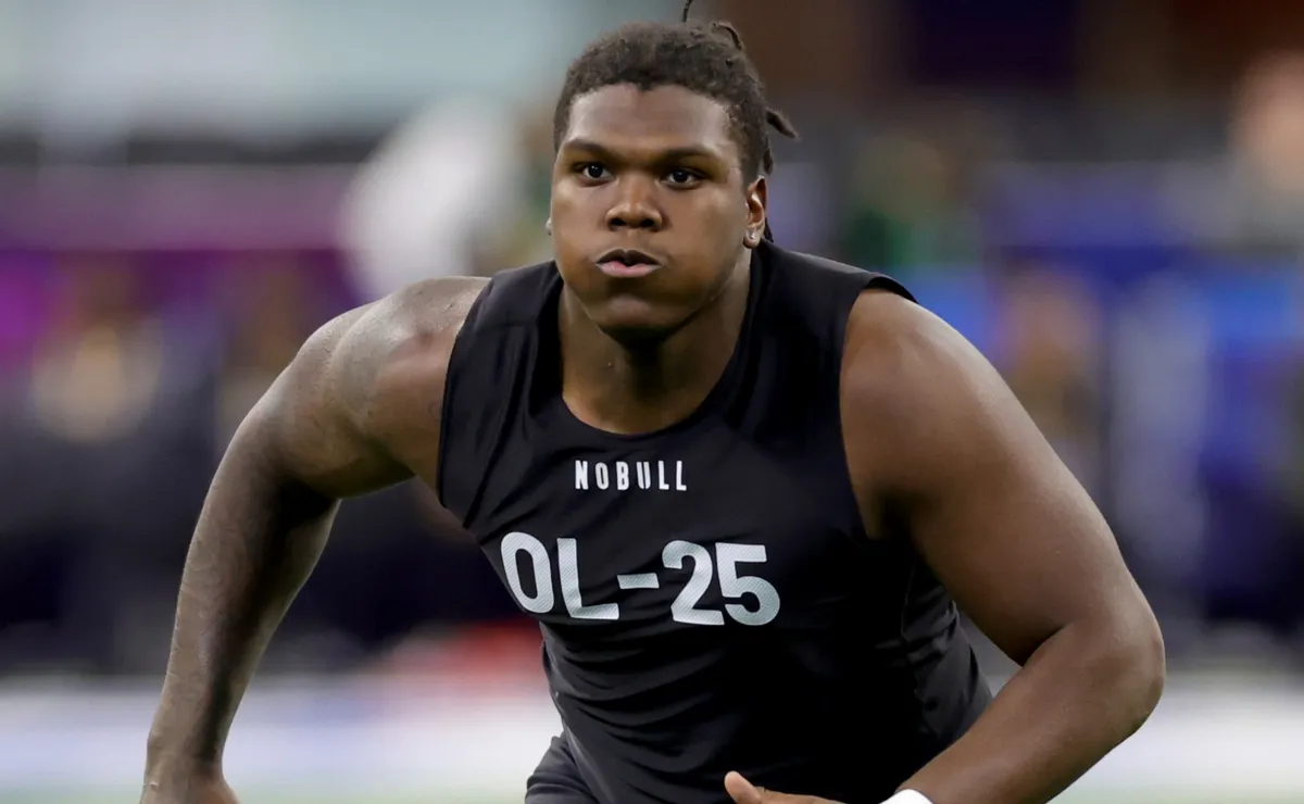 Broderick Jones provides an update on neck injury as Steelers await on ...