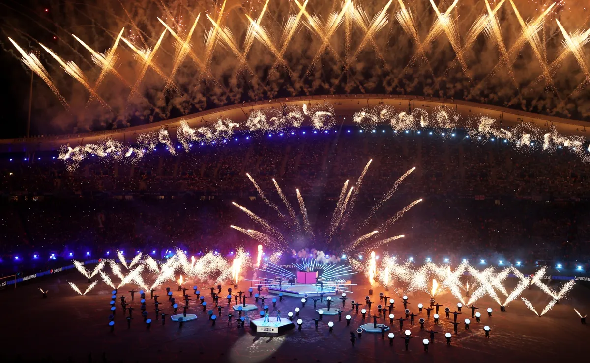 How long does the 2026 UEFA Champions League final pregame show before ...