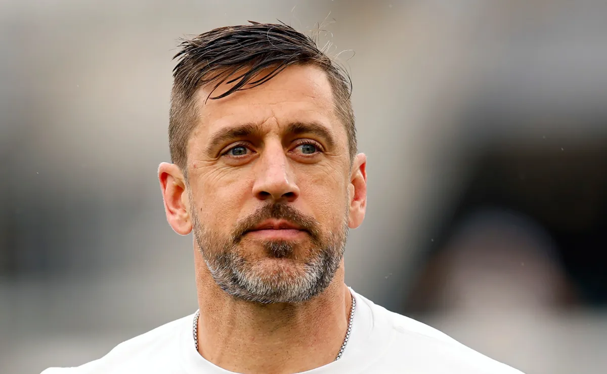 Aaron Rodgers makes special gesture for USA Women's Flag Football Team ...
